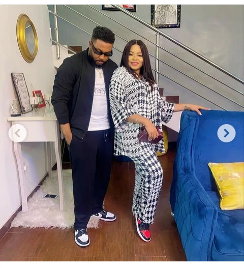 Actor Nosa Rex Shares New Lovely Pictures With His Wife, Deborah. Actor Nosa Rex Shares New Lovely Pictures With His Wife, Deborah.