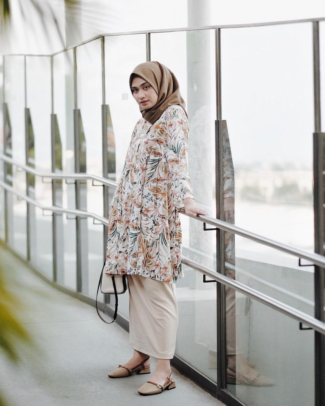 8 OOTD Rok Span Hijab yang Simpel tapi Fashionable – porostimur.com