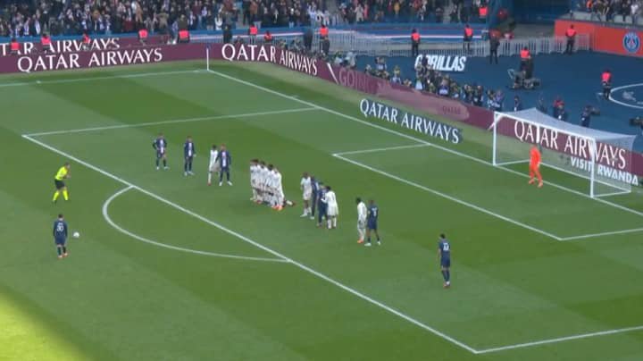 Lionel Messi scores stunning 95th minutes free kick for PSG against ...